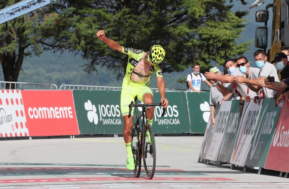 Mauricio Moreira ganha etapa e aproxima-se de Amaro Antunes